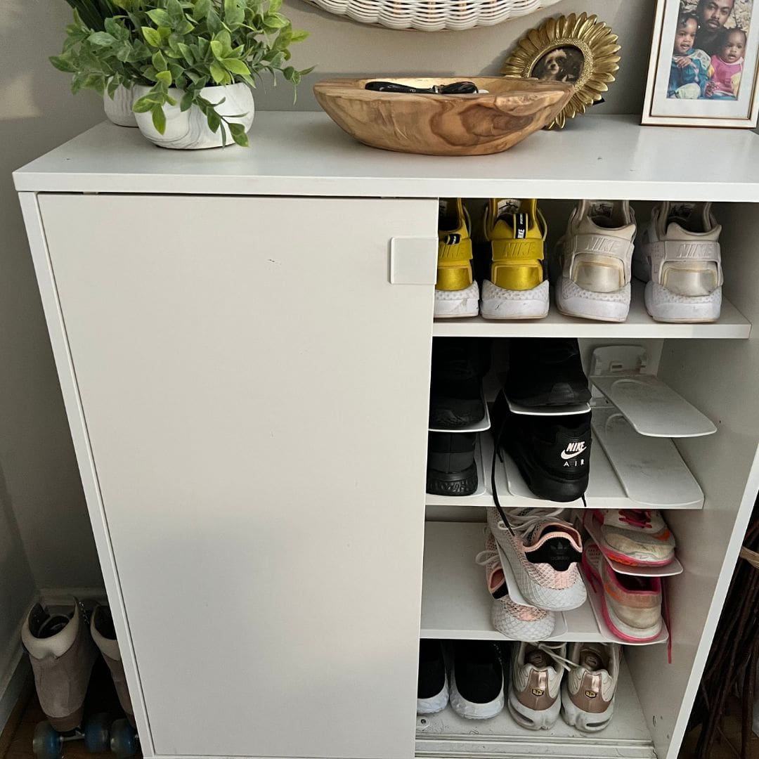 10 Expert Small Space Organization Ideas | Space Saving Home Hacks