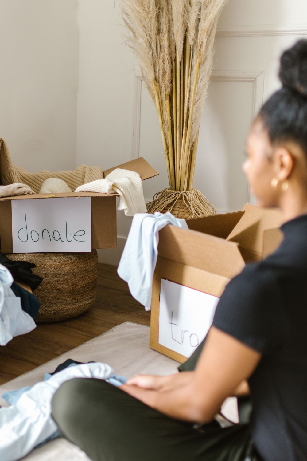 Out With The Old: Simplifying Your Home For The Holidays | 5 Expert ...